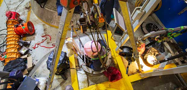 A Fall Protection Plan for Confined Space Rescues -- Occupational ...