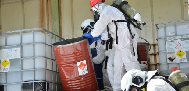 Chemical Protective Clothing: Navigating Standards to Match Your ...